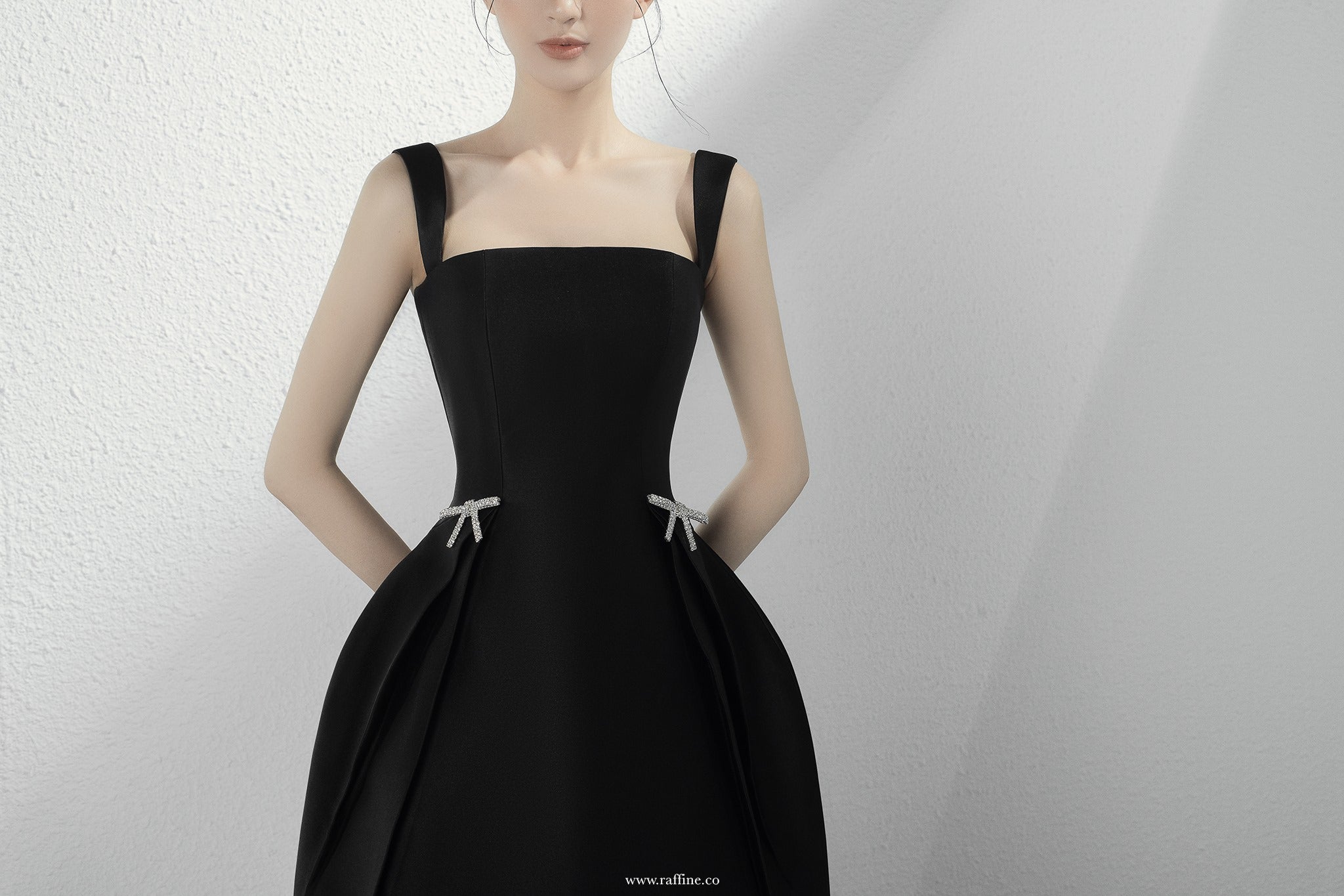 ELODIE CLASSIC MIDI DRESS – RAFFINÉ